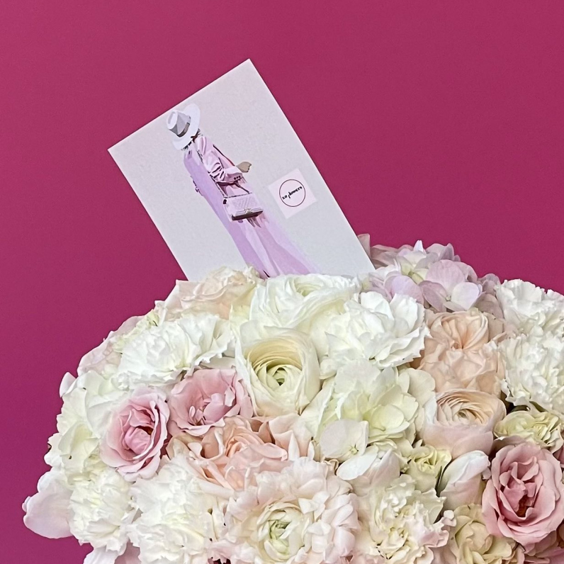 Card de felicitare ca un accesoriu adițional la buchetul de flori